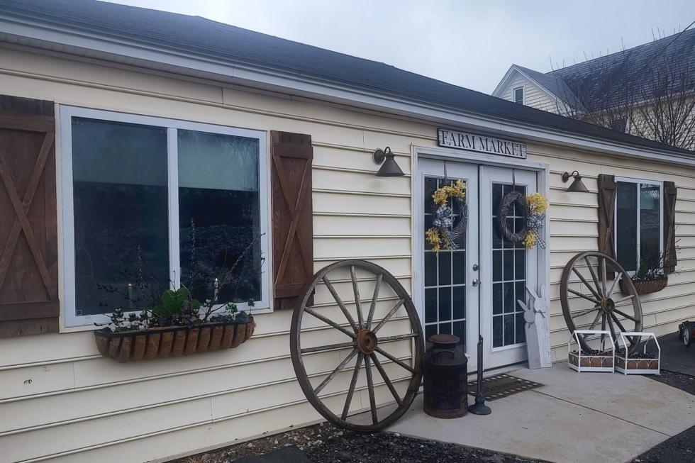 Farm Gallery - Red Barn Farm Market